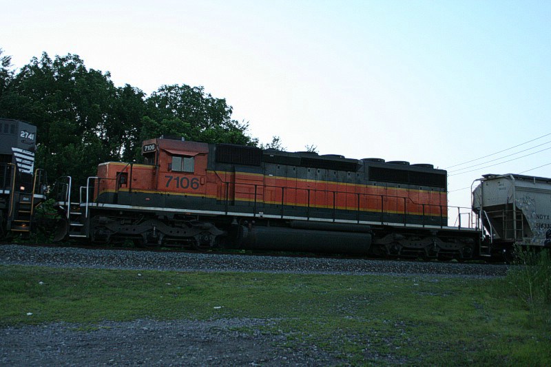 BNSF 7106